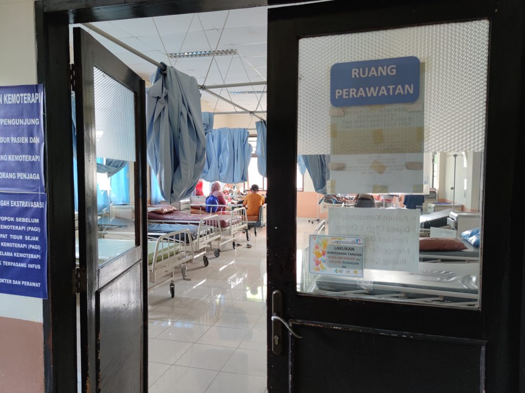 RUANG KEMOTERAPI – Prodi Urologi Fakultas Kedokteran